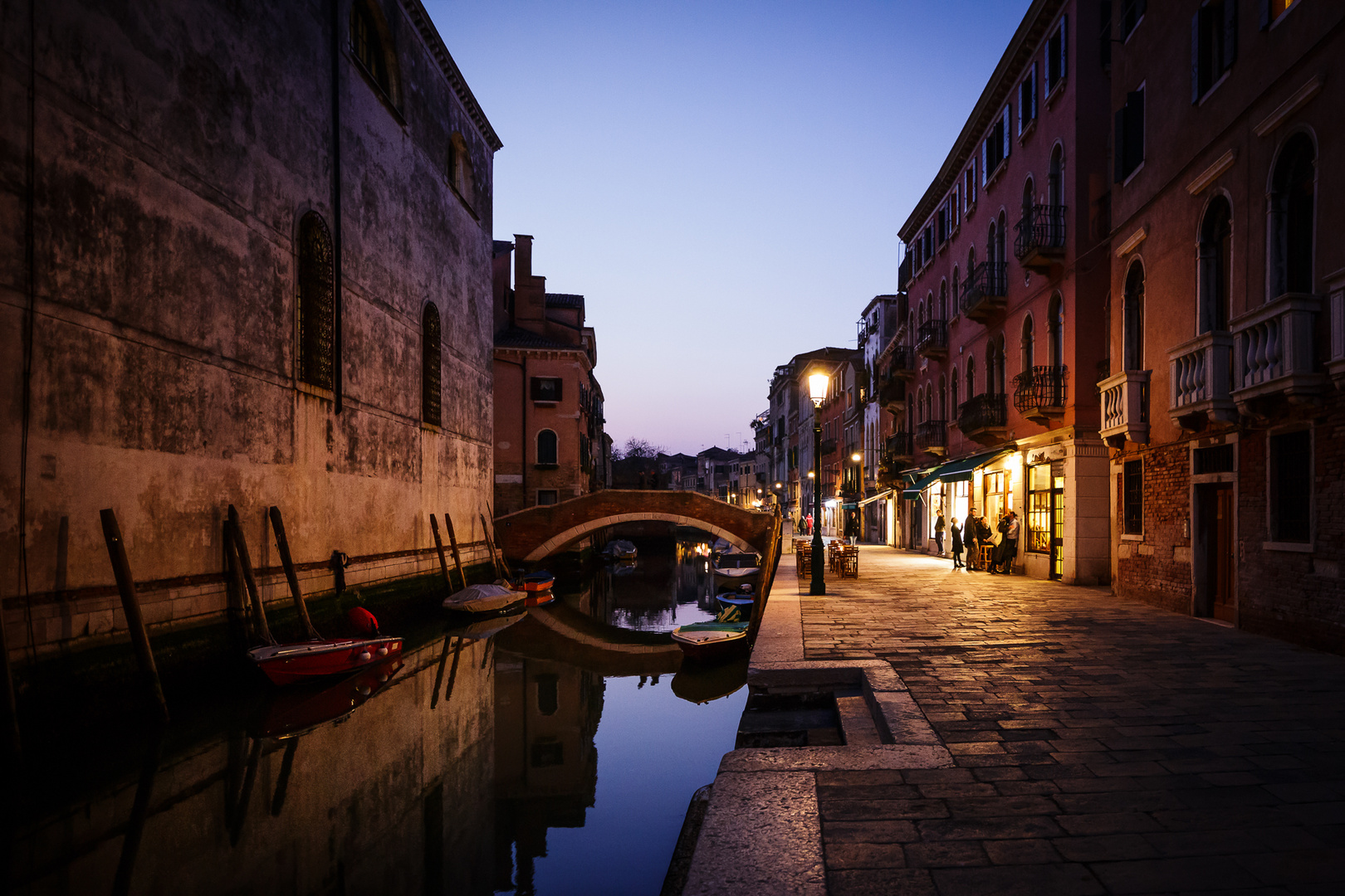 streets of venice Foto & Bild | italy, street, world Bilder auf ...