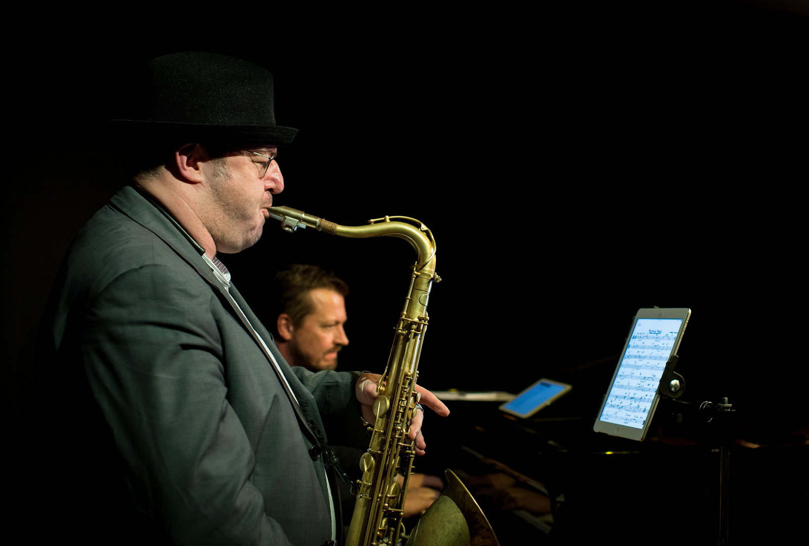 Streit mit Fessele Foto & Bild | kunstfotografie & kultur, musik ...