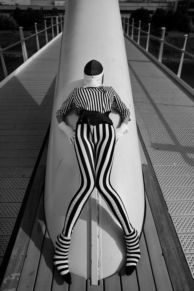 stripe to stripe Foto & Bild | modelle stellen sich vor, weibliche modelle, deutschland Bilder ...