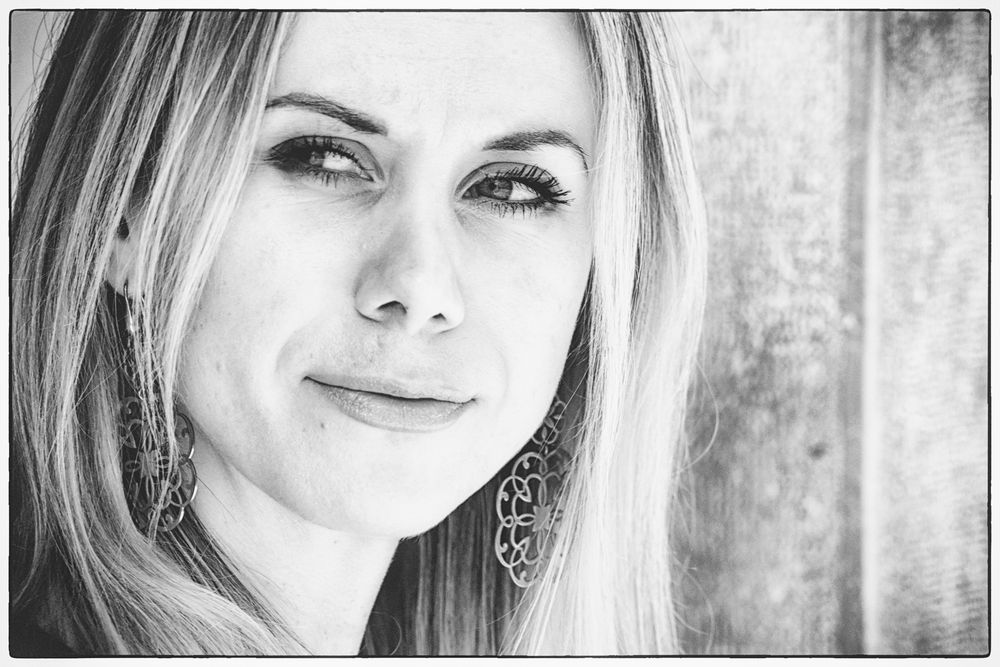 strong looking Foto & Bild | portrait, streetfotografie mit menschen ...