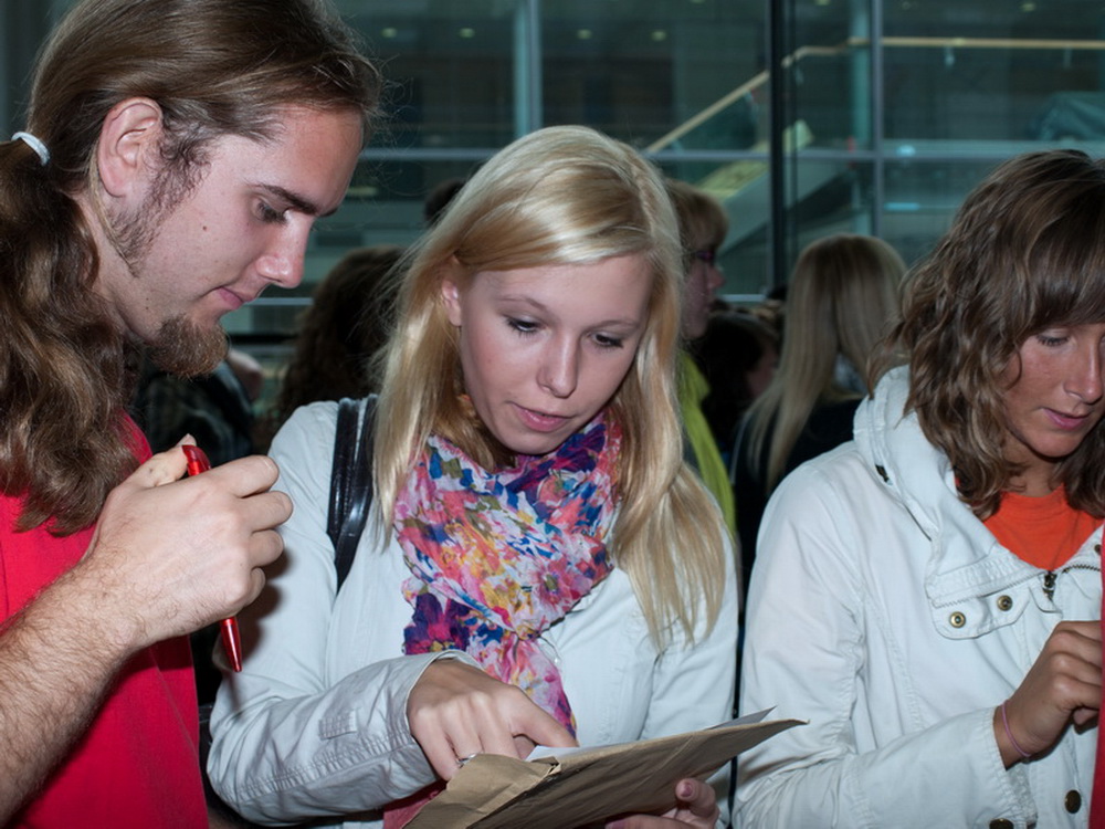 Studenten 2 Foto & Bild | menschen, studenten, mehrere menschen Bilder ...