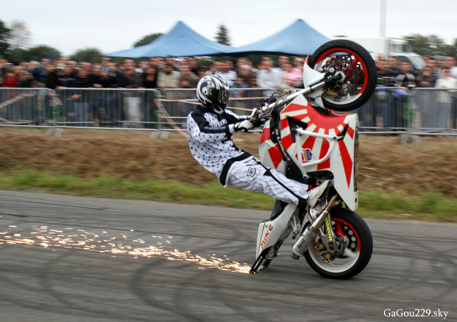 Stunt photo et image | technique, jeunes Images fotocommunity
