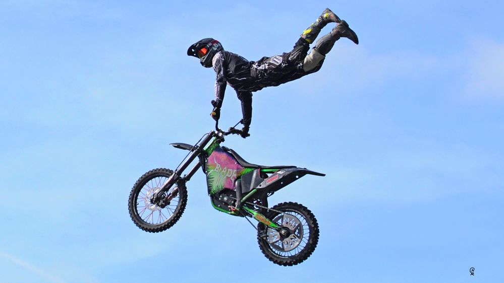 Stuntshow (2) Foto & Bild | sport, motorrad, motorsport Bilder auf ...