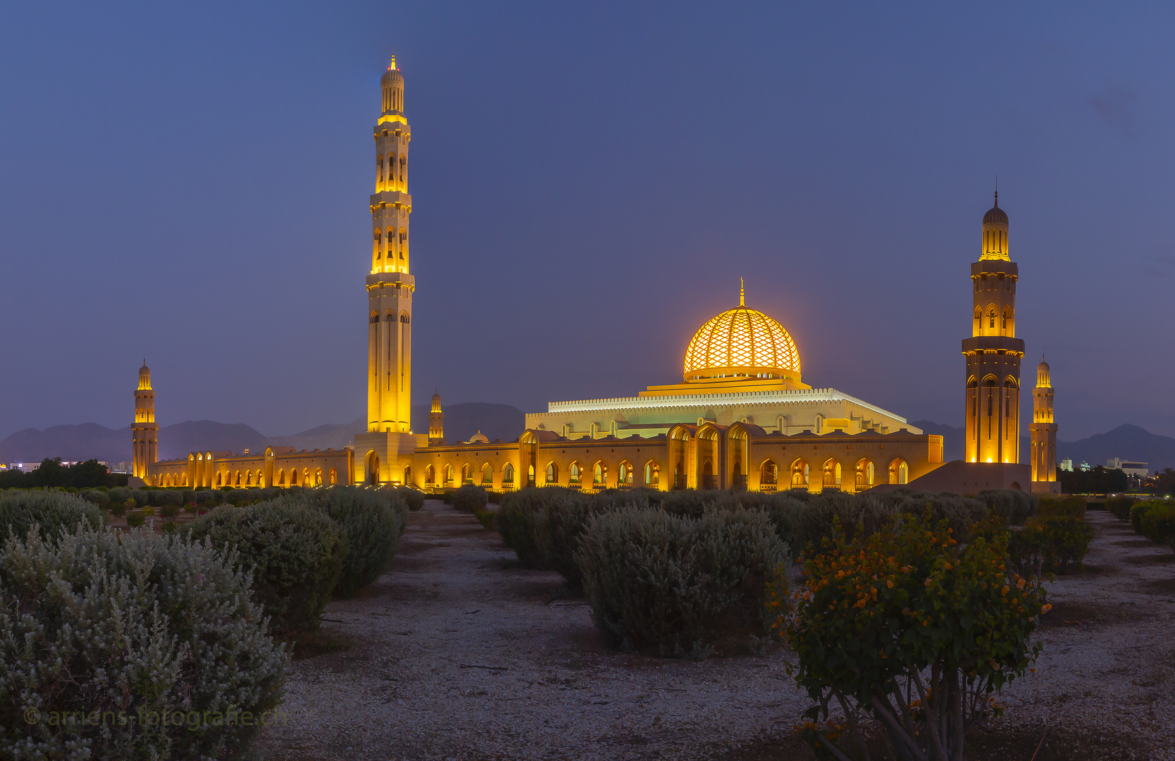 Sultan Qaboos Moschee Foto & Bild | architektur, asia, middle east ...