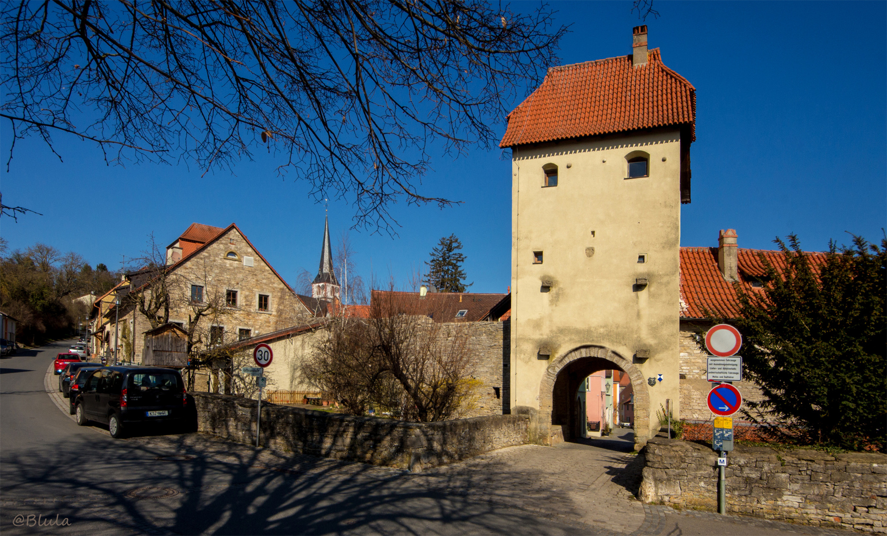 Sulzfeld, Erlacher Tor Foto & Bild | stadtmauer, durchblick ...
