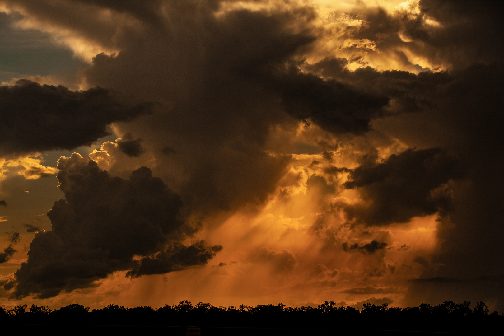 Sunset And Rain Foto & Bild | australia, nature, sunset Bilder auf ...