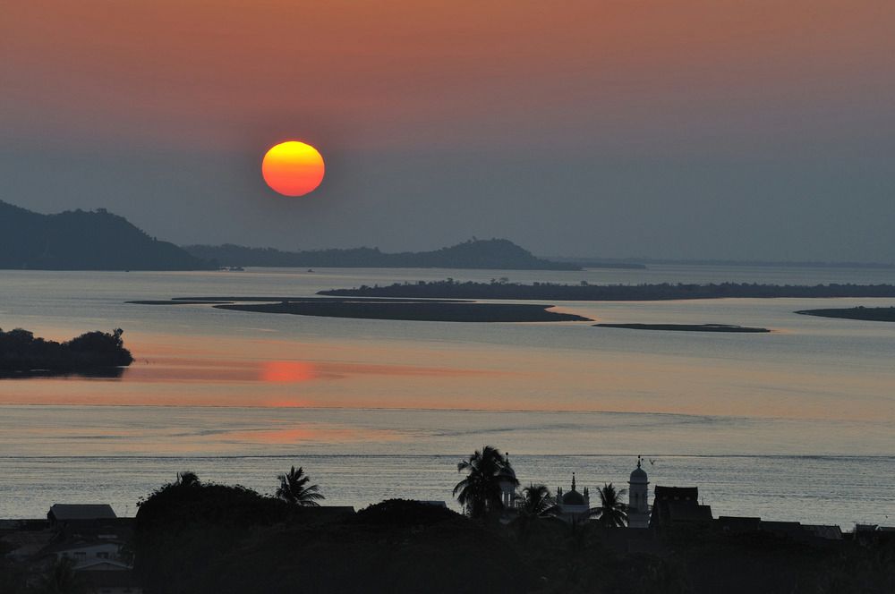 Sunset in Mawlamyaing Foto & Bild | asia, myanmar, southeast asia ...