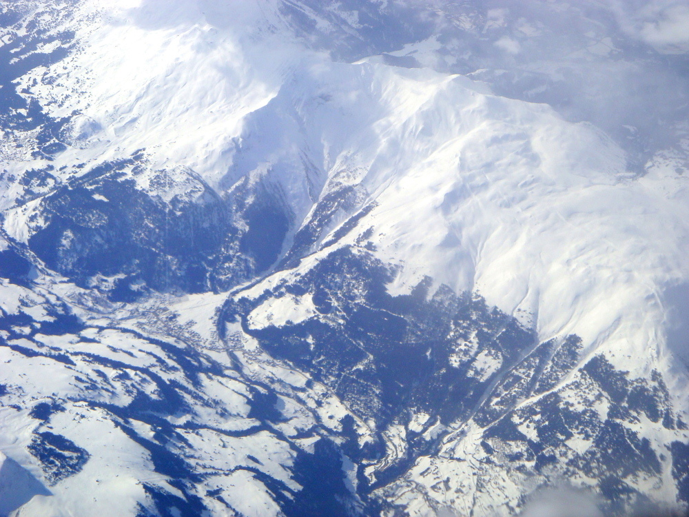 Survol des Alpes . photo et image | paysages, paysages de montagne, les ...