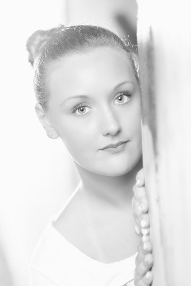 Svenja im Tunnel Foto & Bild | portrait, portrait frauen, outdoor shootings Bilder auf fotocommunity