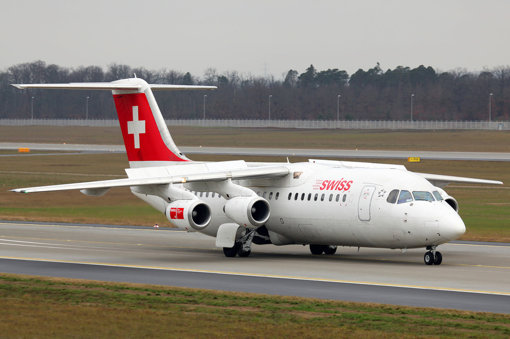 Swiss Avro Regional Jet RJ100 Foto & Bild | luftfahrt ...