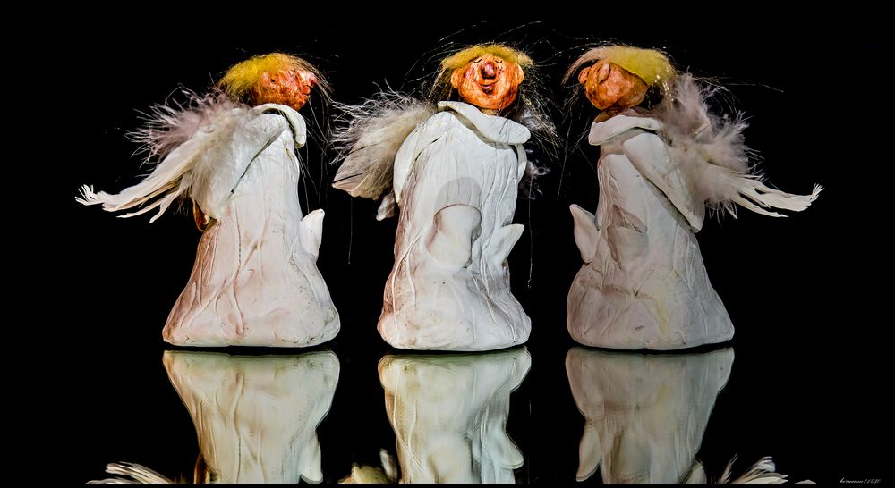 Tabletop and tabledance Foto & Bild | art, fun, white Bilder auf ...