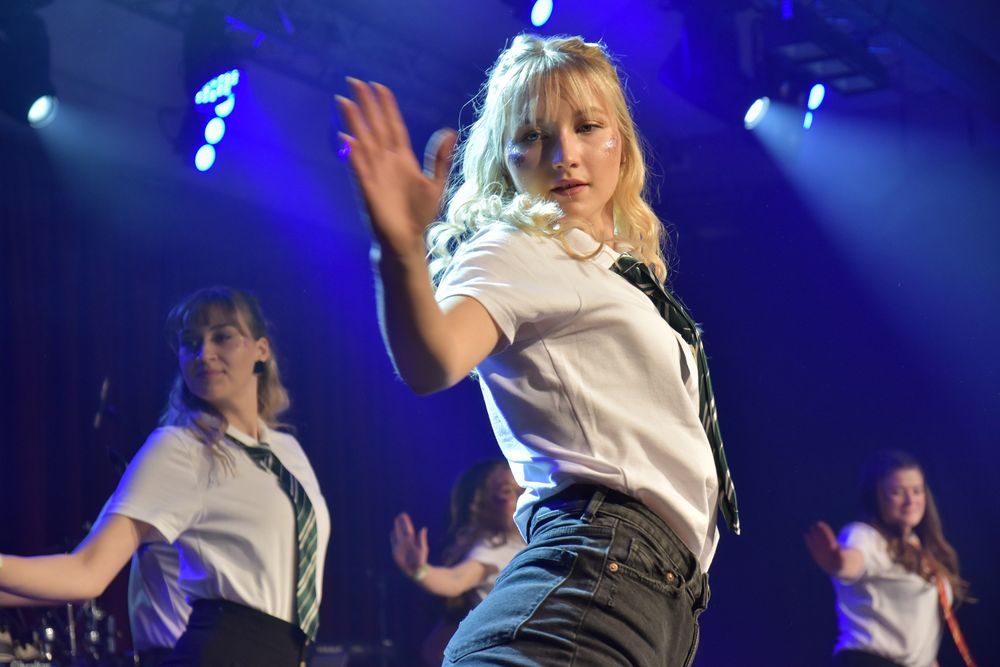 Tänzerinnen Foto & Bild | erwachsene menschen, kunstfotografie & kultur, fünfte jahreszeit ...