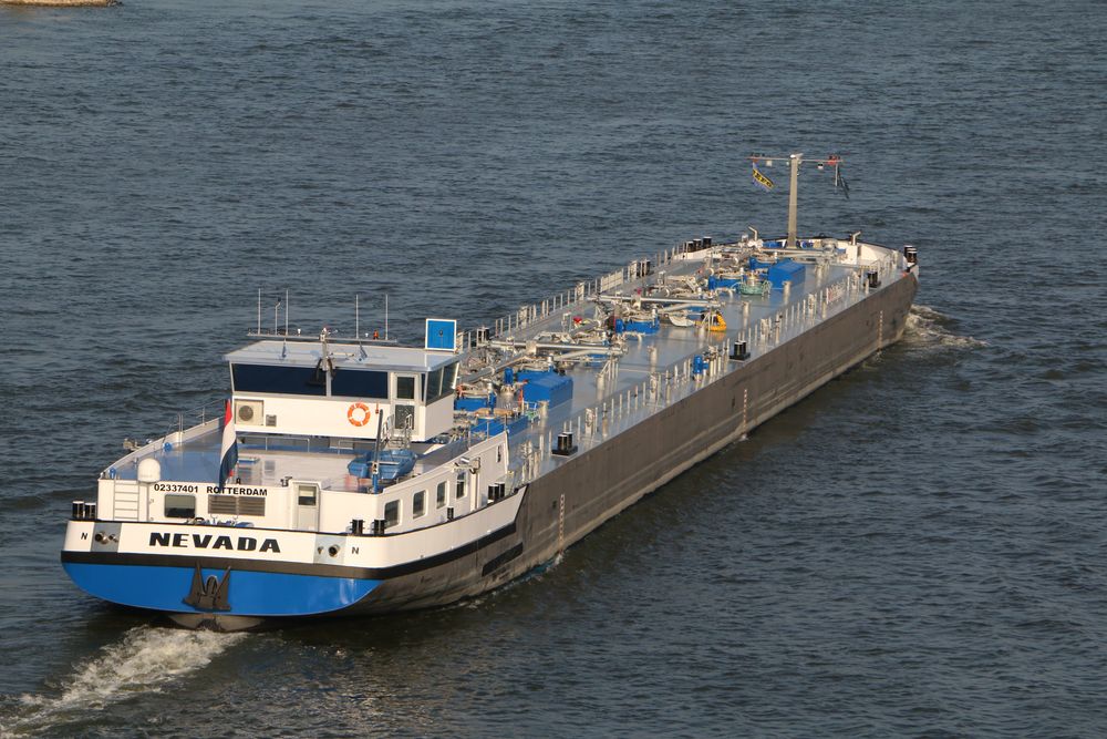 Tankschiff Nevada Foto & Bild | fotos, world, hafen Bilder auf ...