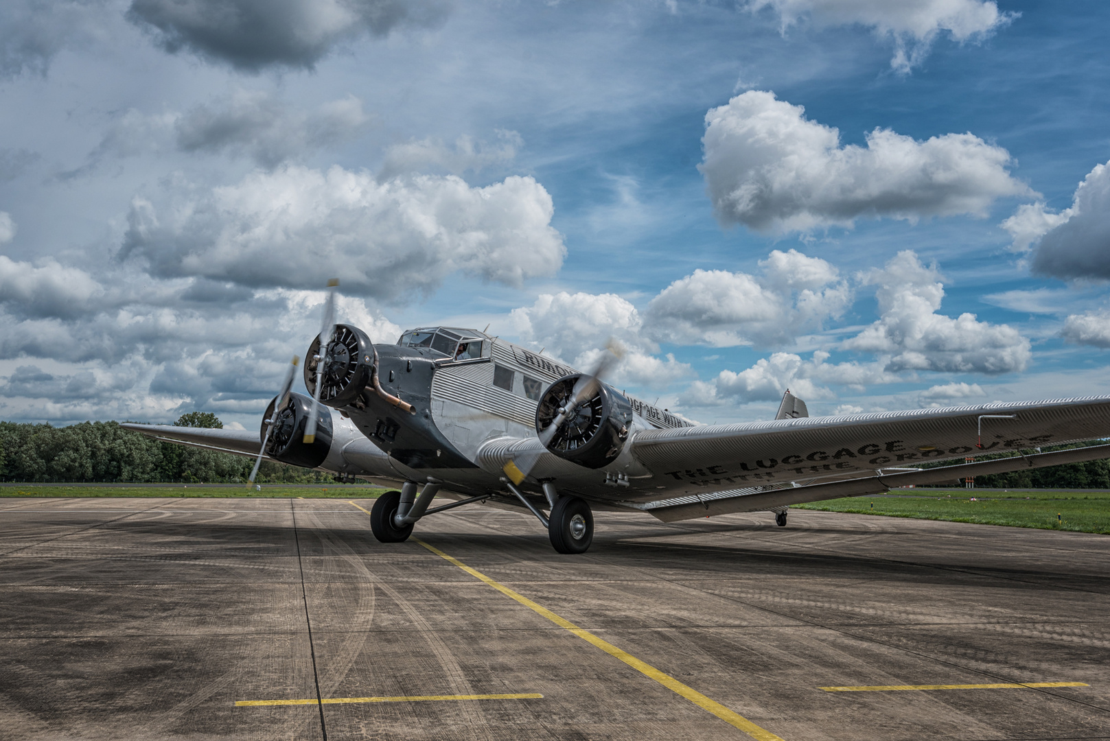 Tante Ju Foto & Bild | luftfahrt, oldtimer-flugzeuge, ju-52 Bilder auf ...