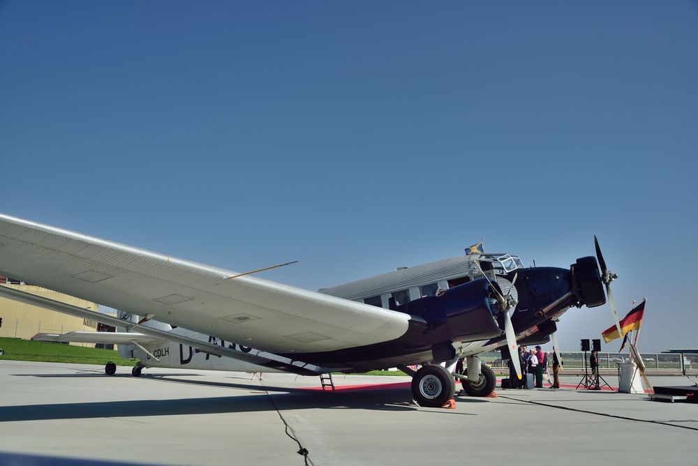 Tante Ju Foto & Bild | luftfahrt, oldtimer-flugzeuge, ju-52 Bilder auf ...