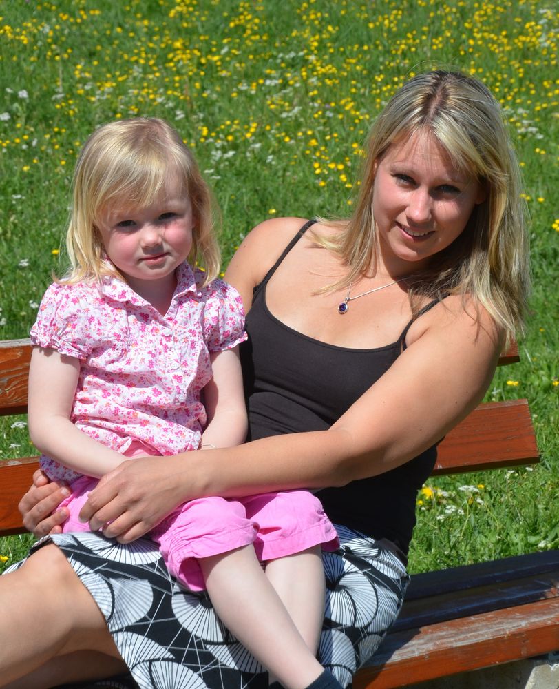 Tante Mit Nichte Foto And Bild Portrait Portrait Frauen Outdoor Bilder Auf Fotocommunity