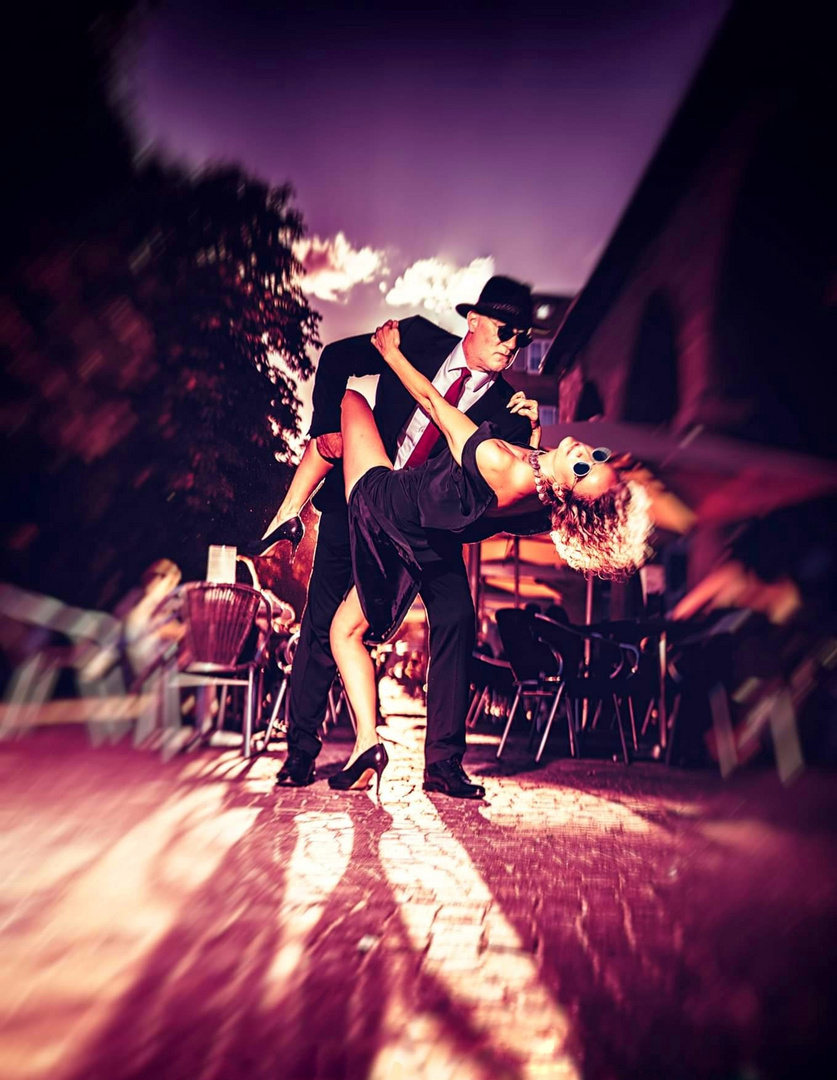 Tanz auf dem Schlossplatz Foto & Bild | outdoor, portrait, tanz Bilder auf fotocommunity