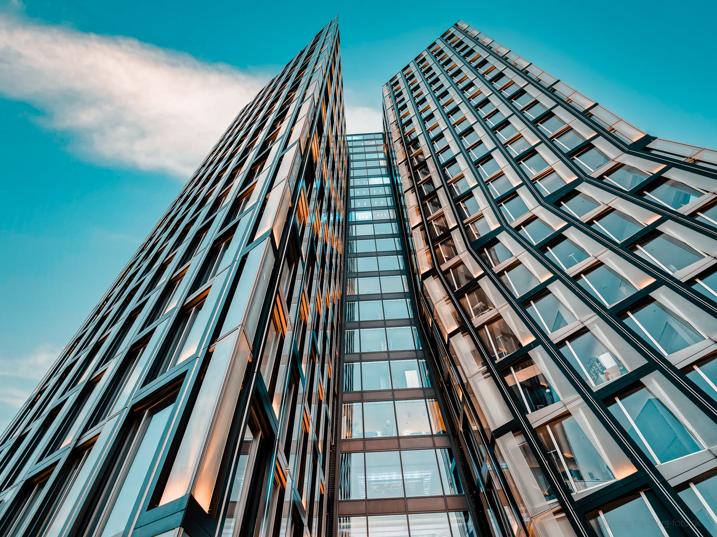 Tanzende Türme - Reeperbahn Hamburg Foto & Bild | architektur ...