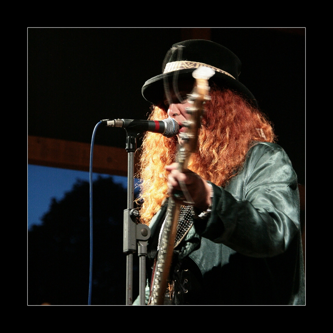 Tatjana Besson (Freygang) - Weg von der Mitte Foto & Bild ...