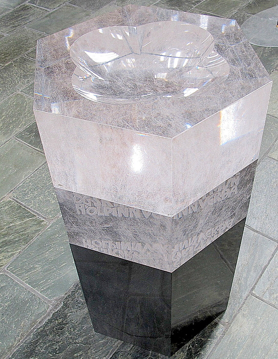 Taufbecken in Reykjavik Foto & Bild | architektur, sakralbauten ...