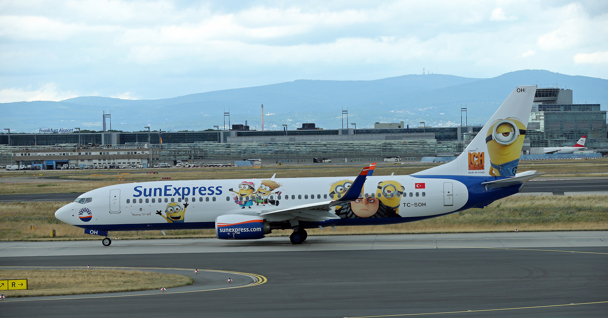 TC-SOH SunExpress -Minions Livery- (l.) Foto & Bild | flugzeug, foto ...