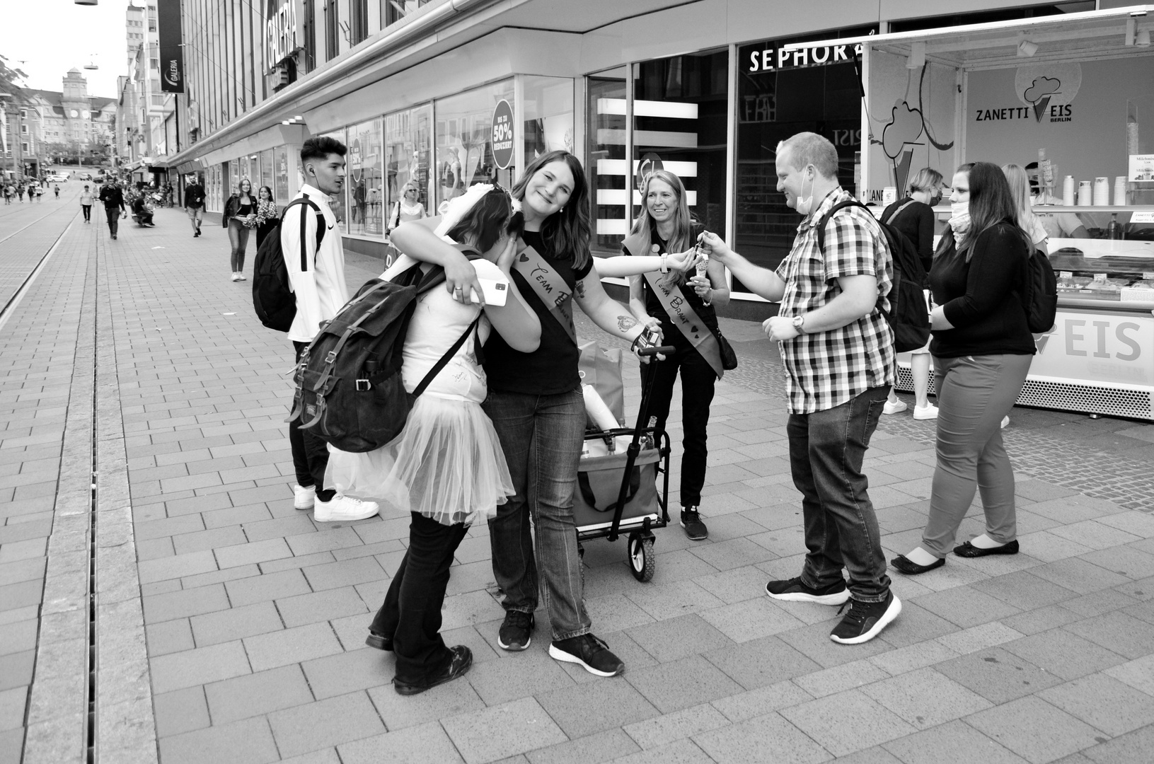 Team Braut Foto And Bild Erwachsene Menschen Streetfotografie Mit