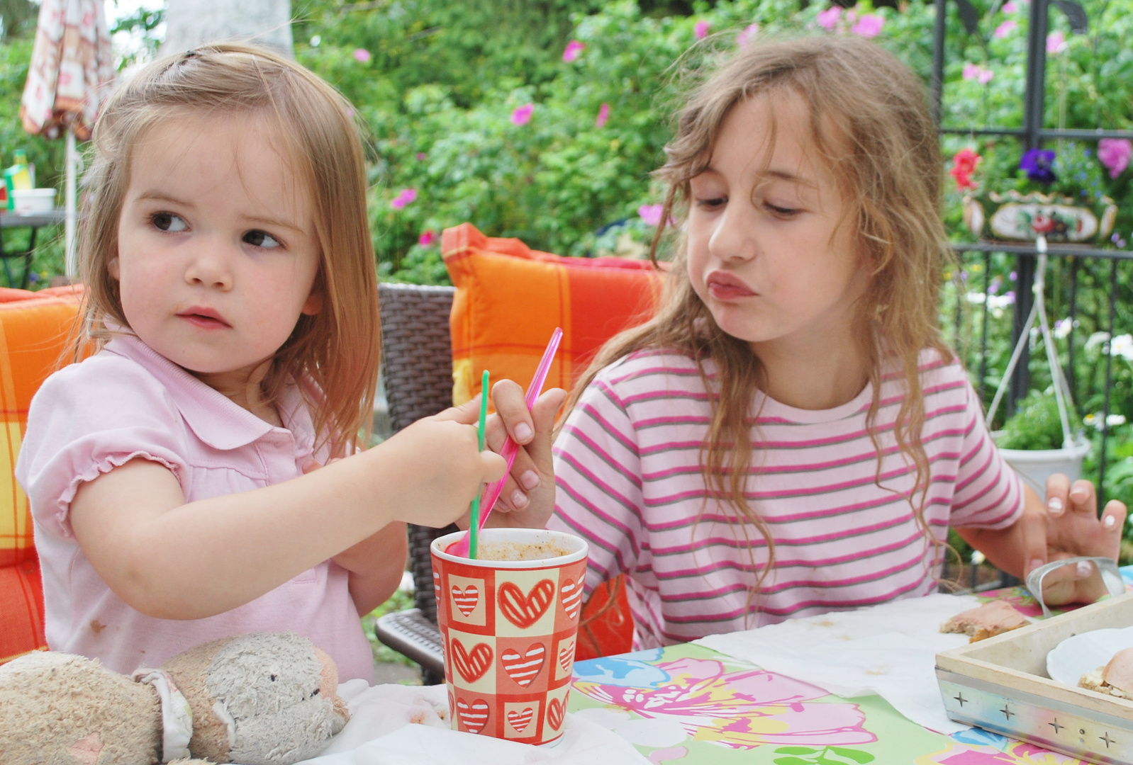 Teamwork Foto & Bild | kinder, kinder ab 2, tasse Bilder auf fotocommunity