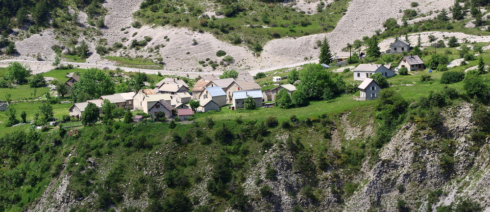 Tercier (04) photo et image | paysages, paysages de montagne, les alpes ...