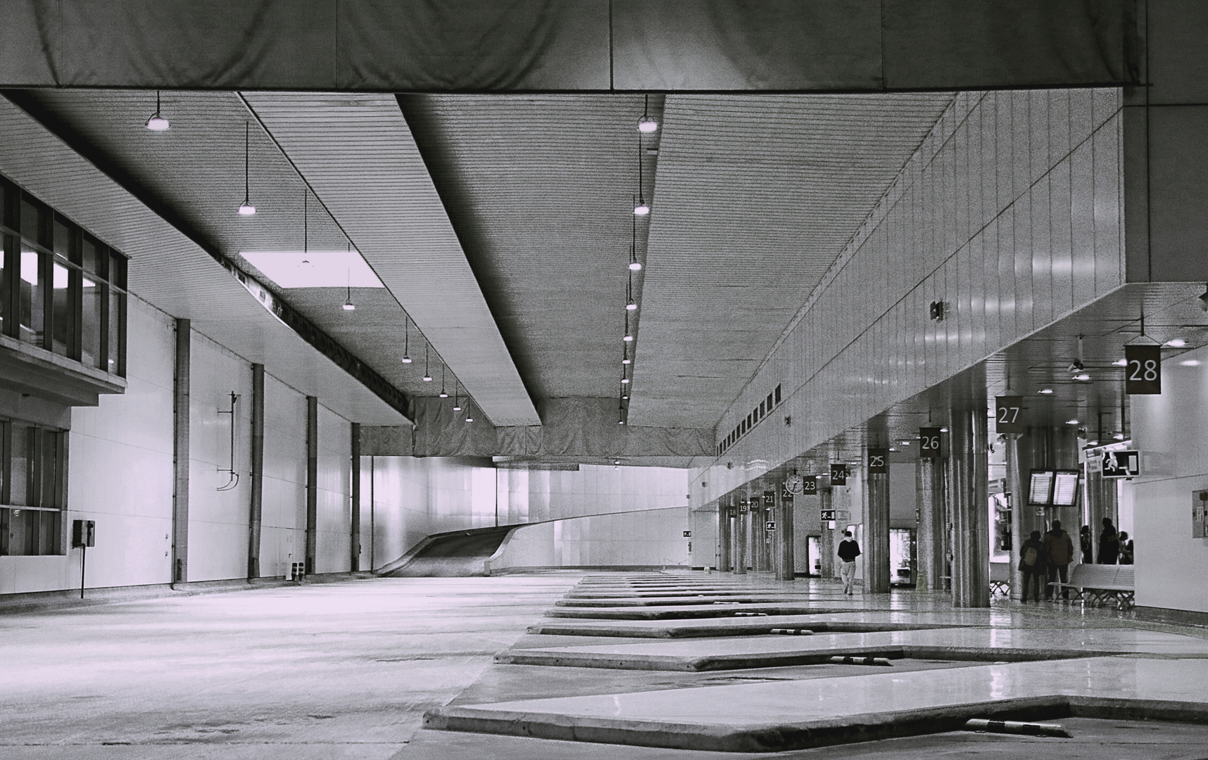 terminal Foto & Bild | architektur, bahnhöfe & gleise, profanbauten Bilder auf fotocommunity