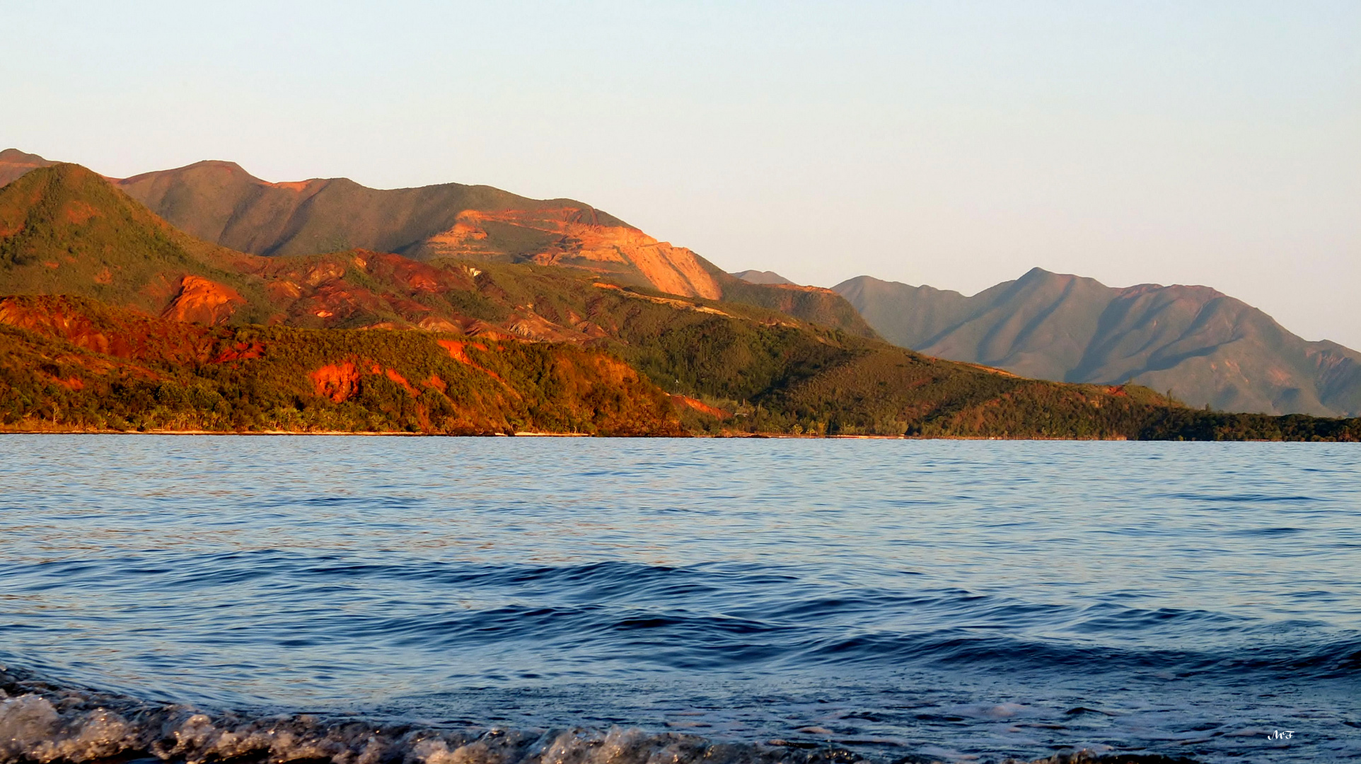 Terre rouge photo et image | paysages, mers et océans, nouvelle ...