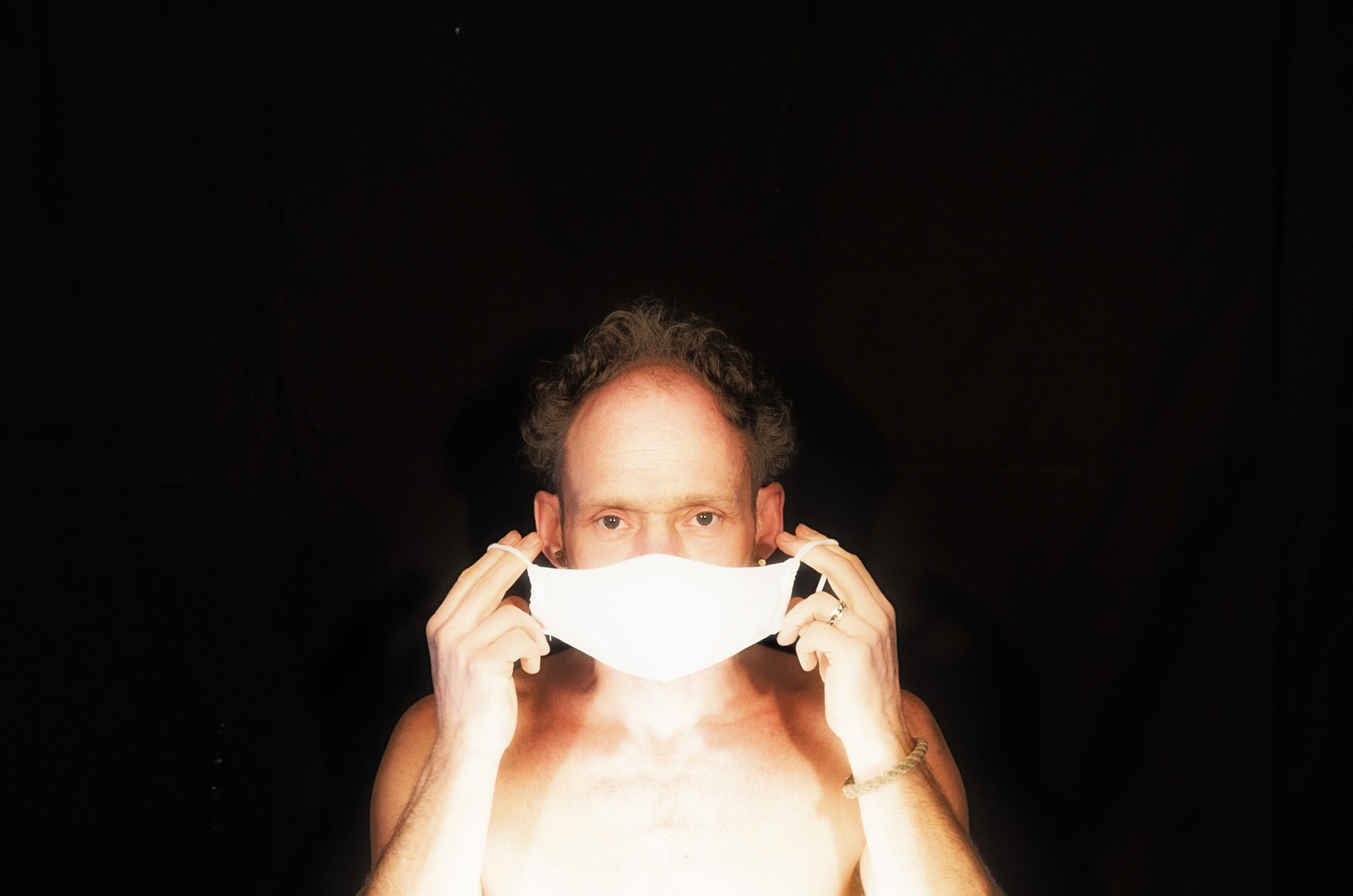 the holy mask Foto & Bild | portrait, 1, studio Bilder auf fotocommunity