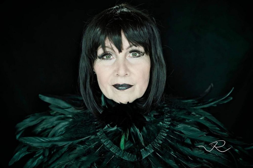 The Raven Foto & Bild | studio, portrait, frau Bilder auf fotocommunity