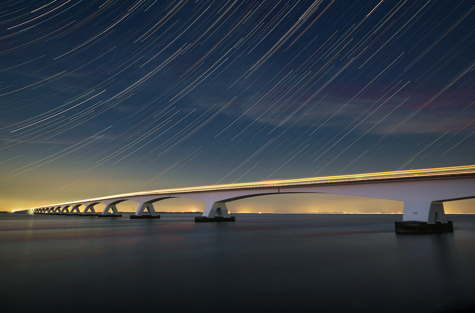 The starry bridge Foto & Bild | architektur, architektur bei nacht ...