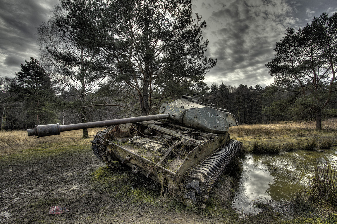The tank forrest Foto & Bild | reportage dokumentation, krieg und seine ...