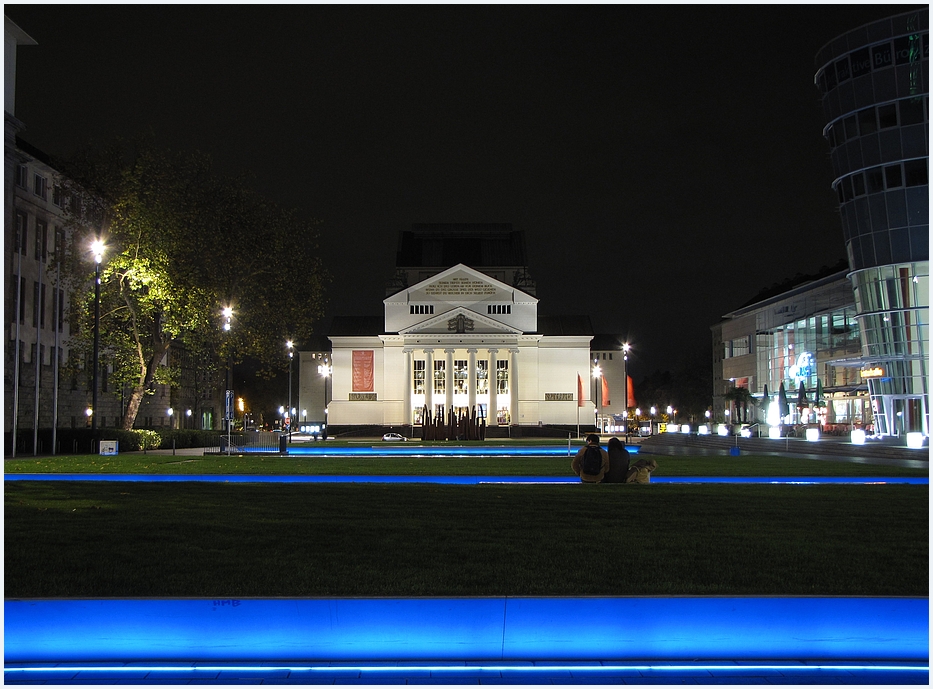 Theater Duisburg Foto & Bild | architektur, architektur bei nacht, duisburg Bilder auf fotocommunity