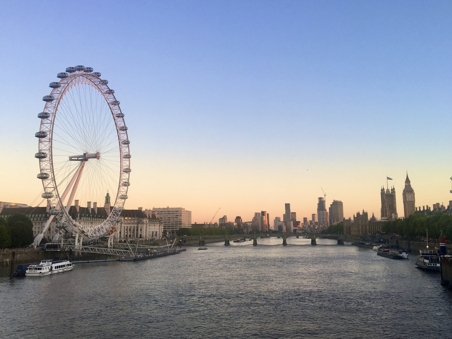 Themse mit London Skyline Foto & Bild | europe, united kingdom ...