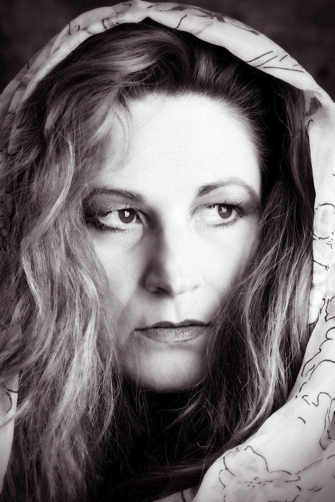 Think Foto & Bild | portrait, portrait frauen, outdoor Bilder auf fotocommunity