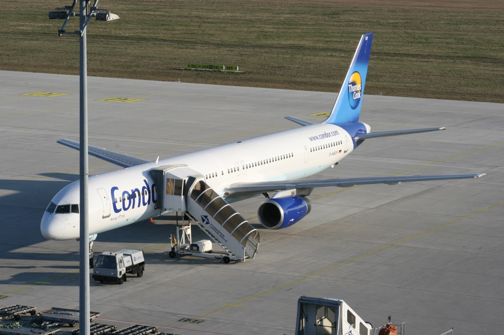 Thomas Cook (Condor) Boeing 757-200 D-ABOF Foto & Bild | luftfahrt ...