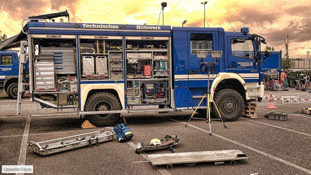 THW GKW Künstlerisch aufgenommen Foto & Bild | autos & zweiräder ...