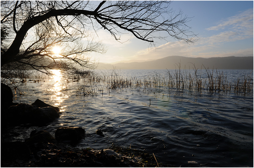 Tiefe Sonne Foto & Bild | landschaft, bach, fluss & see, vulkanseen ...