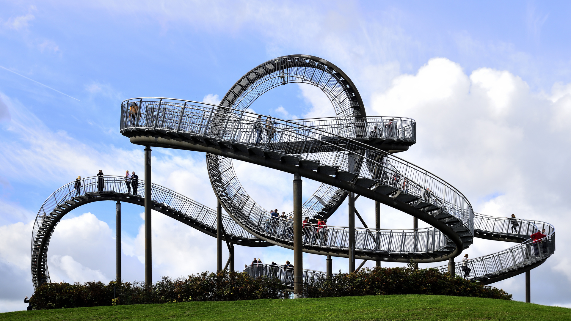 Tiger and Turtle – Magic Mountain Foto & Bild | industrie und technik ...