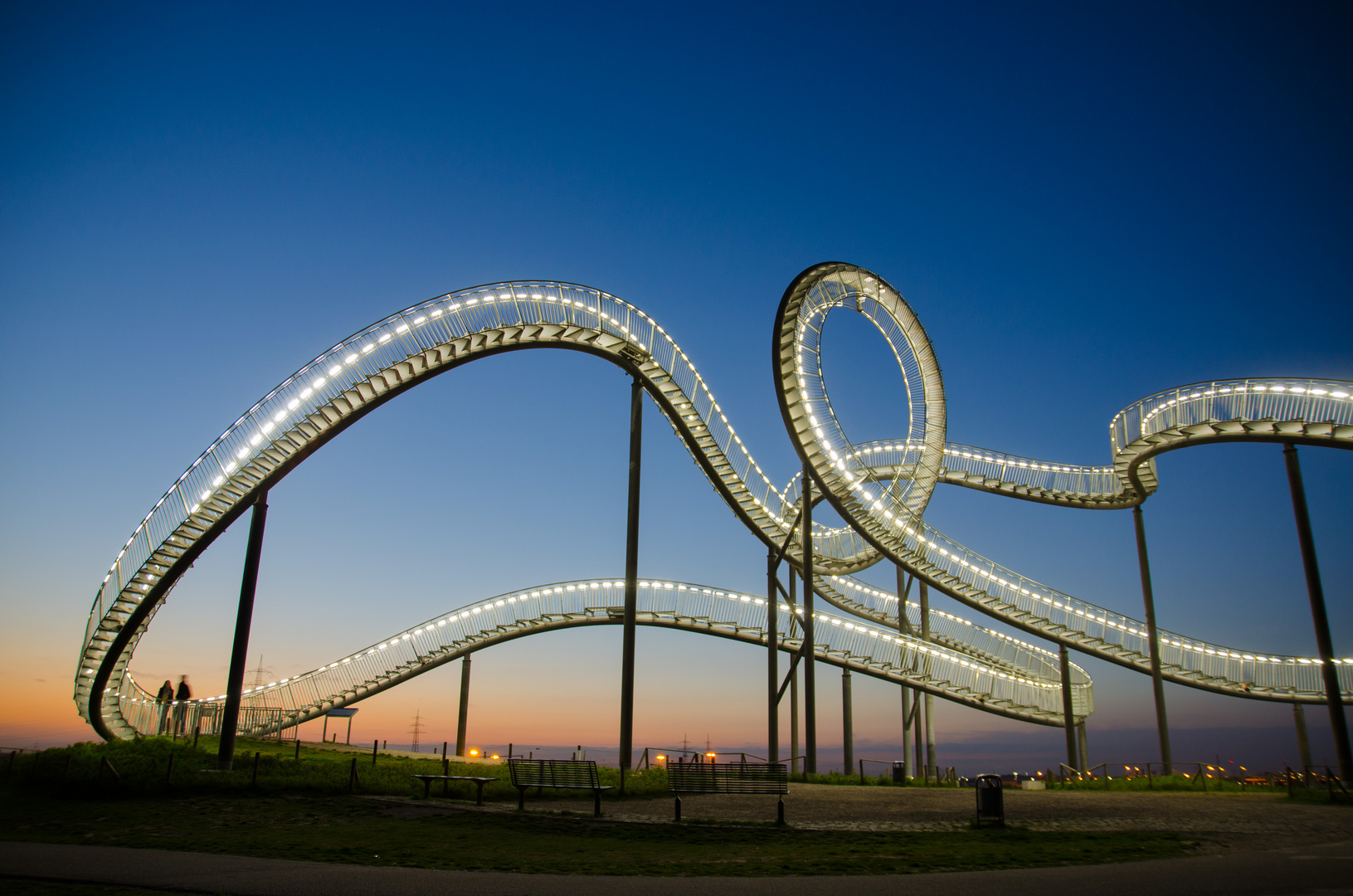 TIGER & Turtle Foto & Bild | architektur, architektur bei nacht, motive ...
