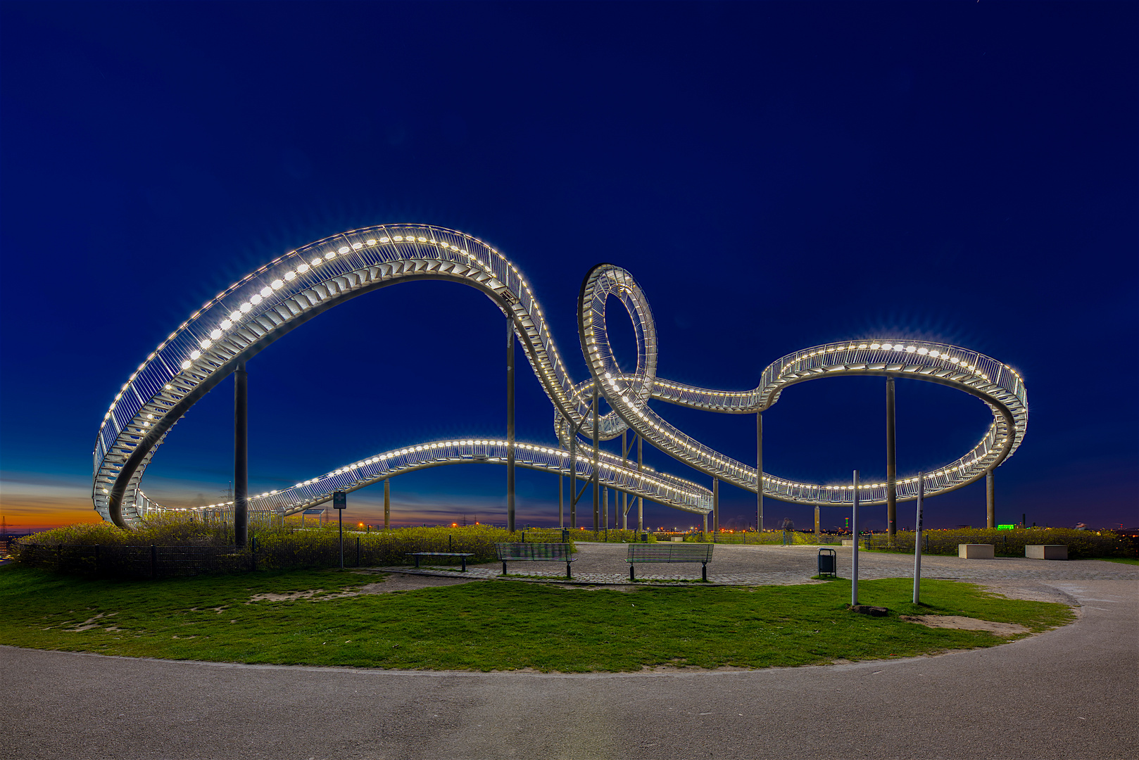 Tiger & Turtle Foto & Bild | nachtaufnahme, langzeitbelichtung ...
