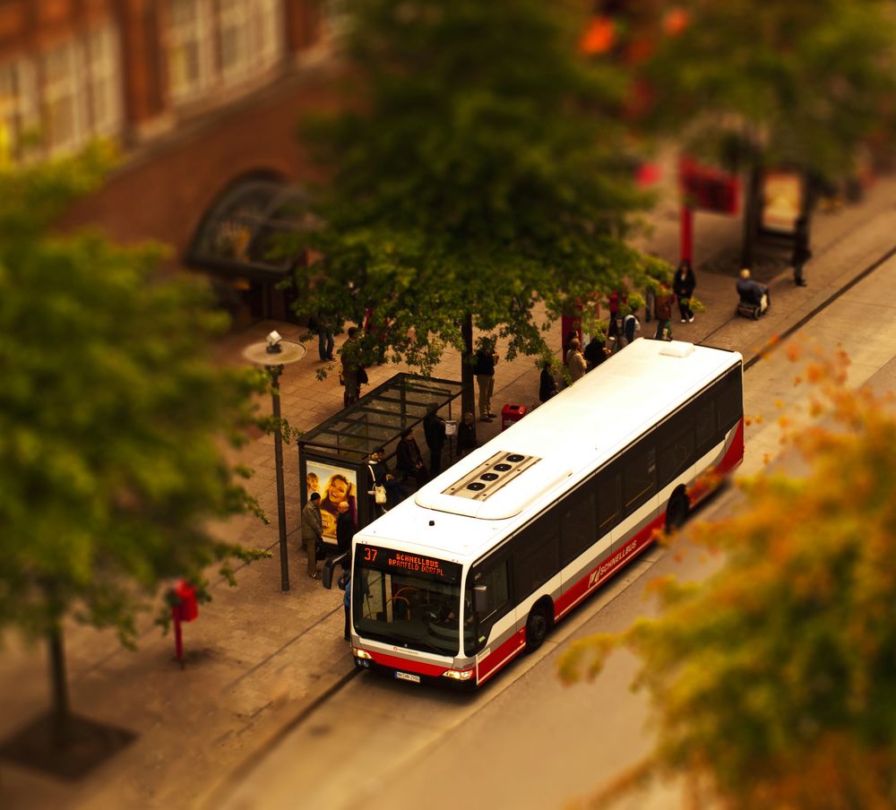 [TLT-SHFT] Busdriving Foto & Bild | bearbeitungs - techniken, tilt ...