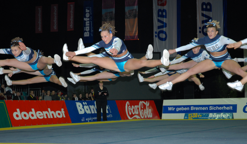 Toe Touch Foto And Bild Sport Cheerleading Motive Bilder Auf Fotocommunity