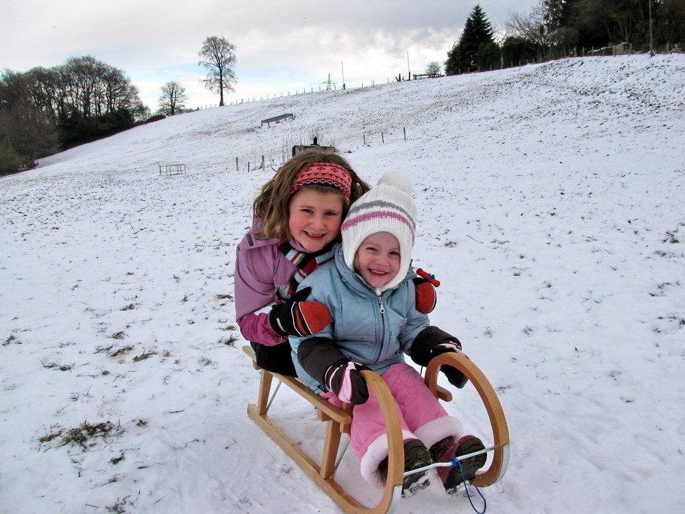 Toll wir können rodeln. Foto & Bild | kinder, kinder ab 2, menschen ...