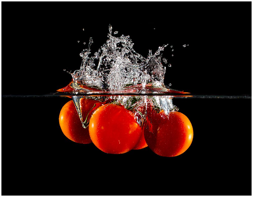 Tomato Splash Foto & Bild | stillleben, food-fotografie, obst & gemüse ...