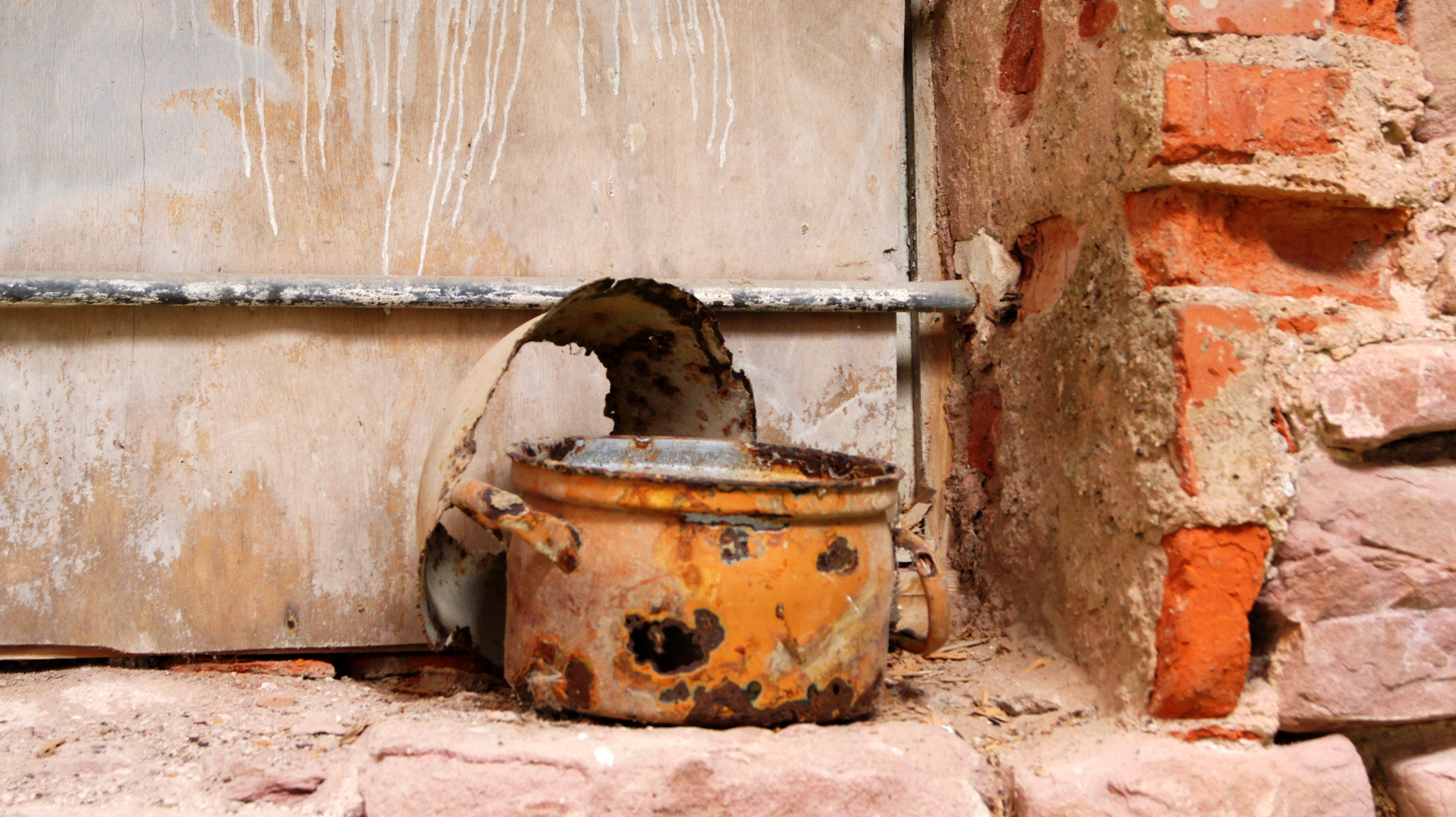 Topf Foto & Bild | abstraktes, formen, marode Bilder auf fotocommunity