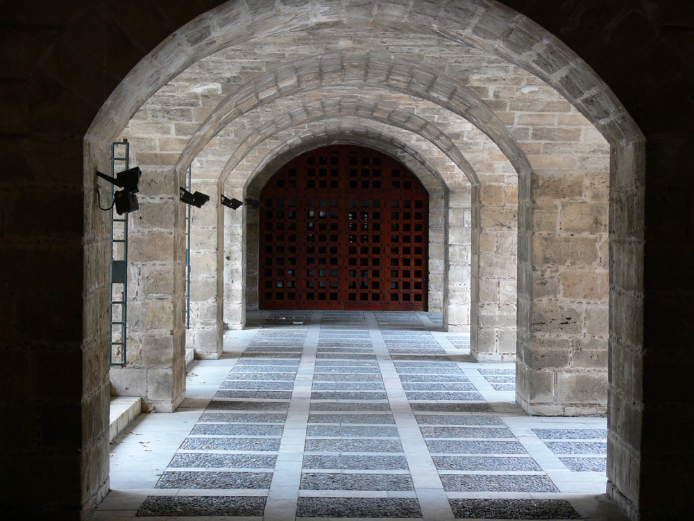 Torbogen Foto & Bild | architektur, stadtlandschaft, historisches ...