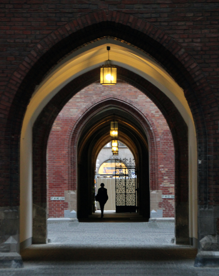 Torbogen Foto & Bild | architektur, stadtlandschaft, historisches ...